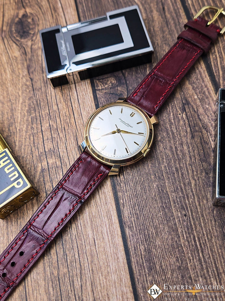 Universal Genève Serial Number Lookup & Collector's Guide — Experts Watches