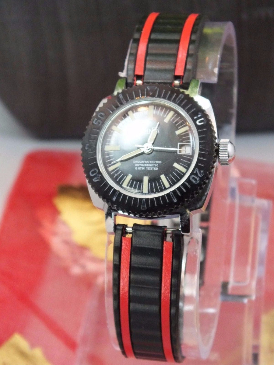 Sold!!! Vintage Women Omnia Divers Diving Watch Bezel with Tissot band ...