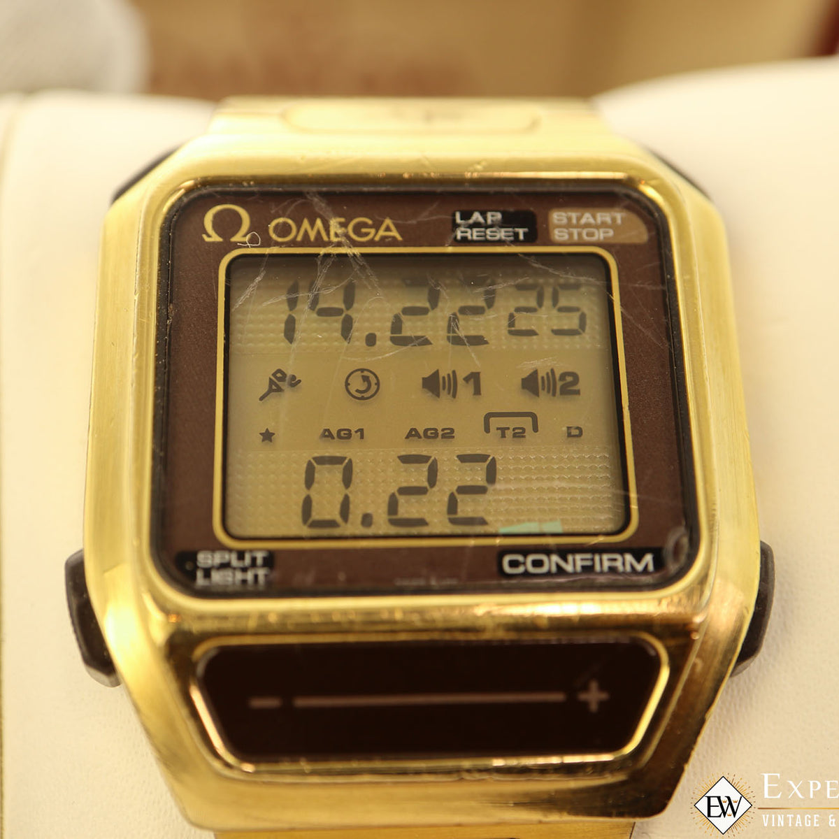 1984 Omega SeaMaster Chronograph SensorQuartz Box Papers Gold Digital ...